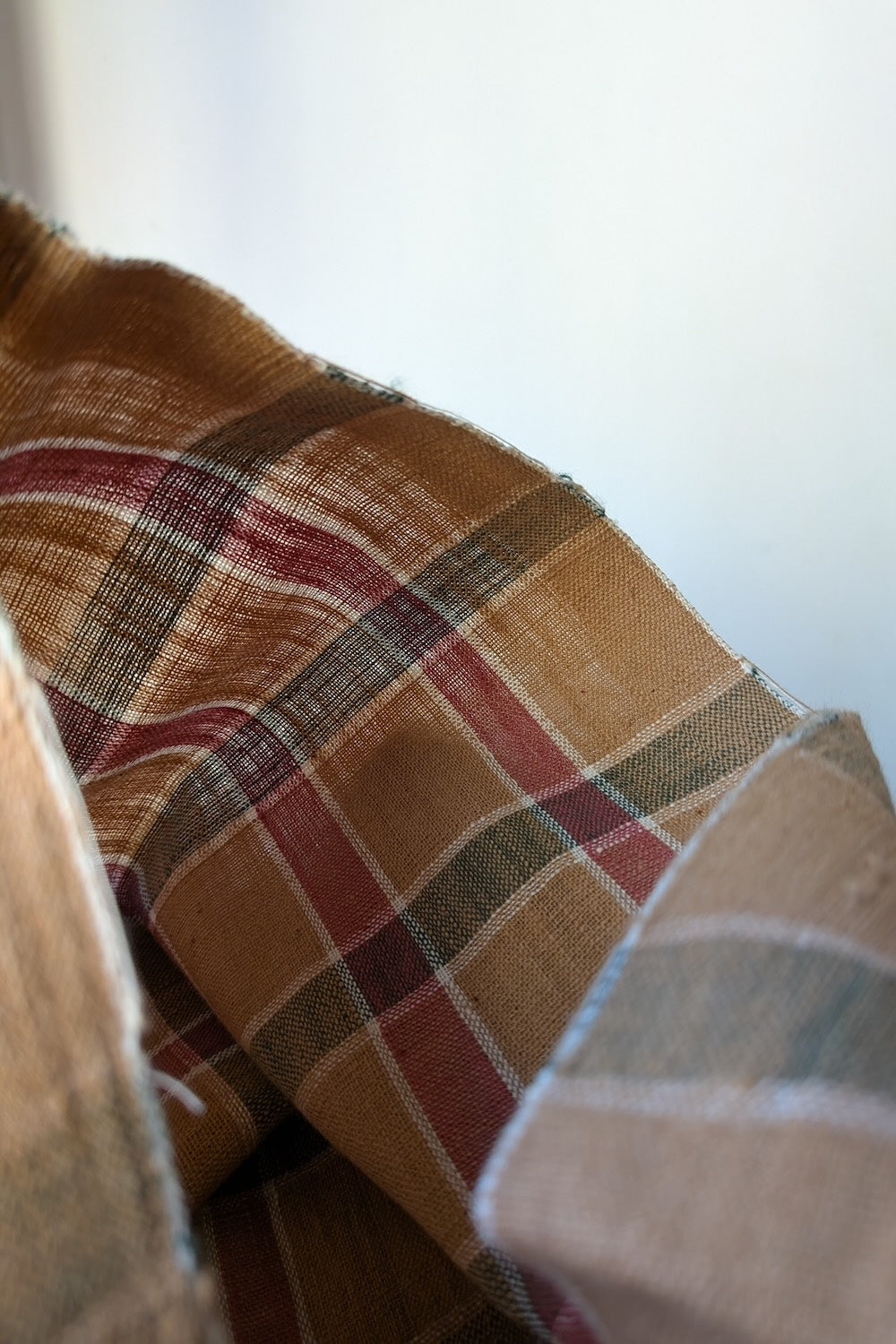 Organically grown, natural coloured brown cotton fabric - Kandu